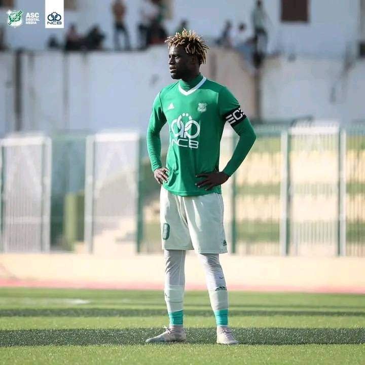 É NOTÍCIA: Esperance Tunis entra na luta para contratar Ary Papel ...